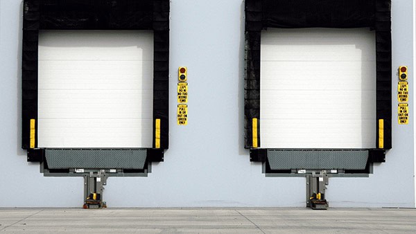 Pit Levelers vs. Edge of Dock Levelers [2025 Guide]