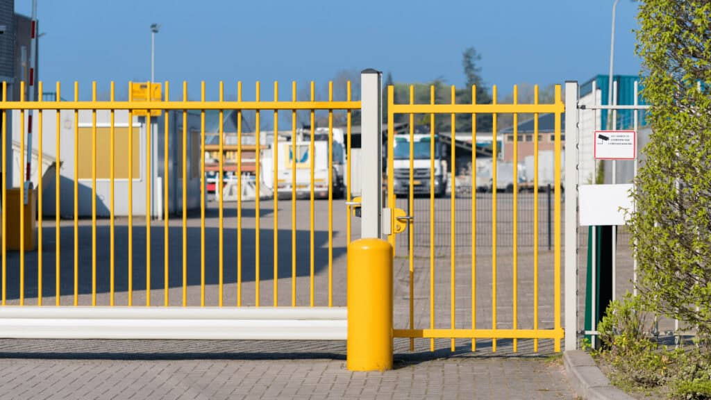 Heavy-Duty Commercial Swing Gate Repair and Maintenance